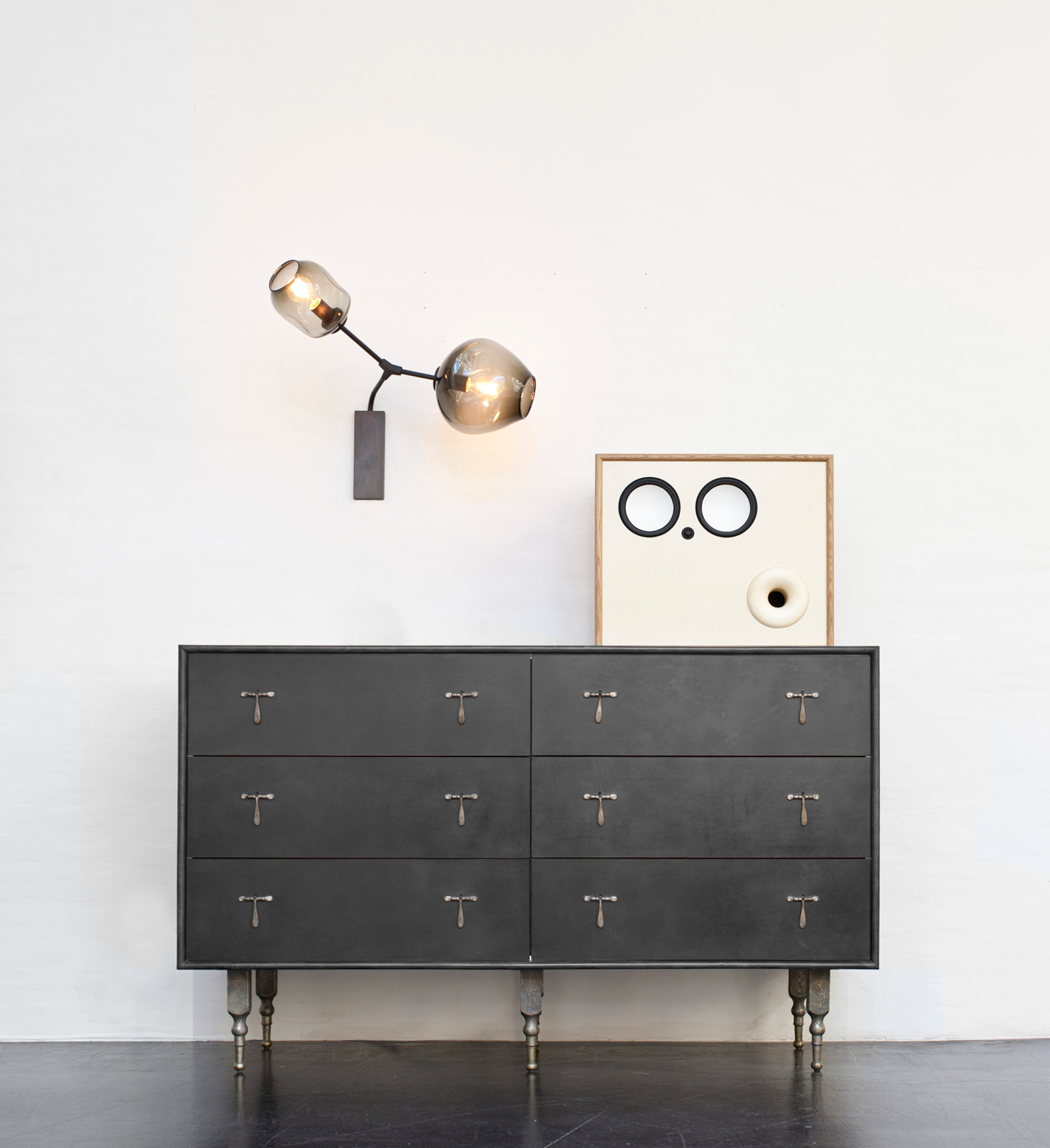 BDDW | CAPTAIN'S DRESSER