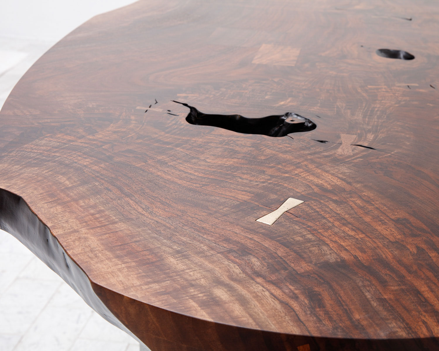 BDDW | ABEL FOOT COFFEE TABLE