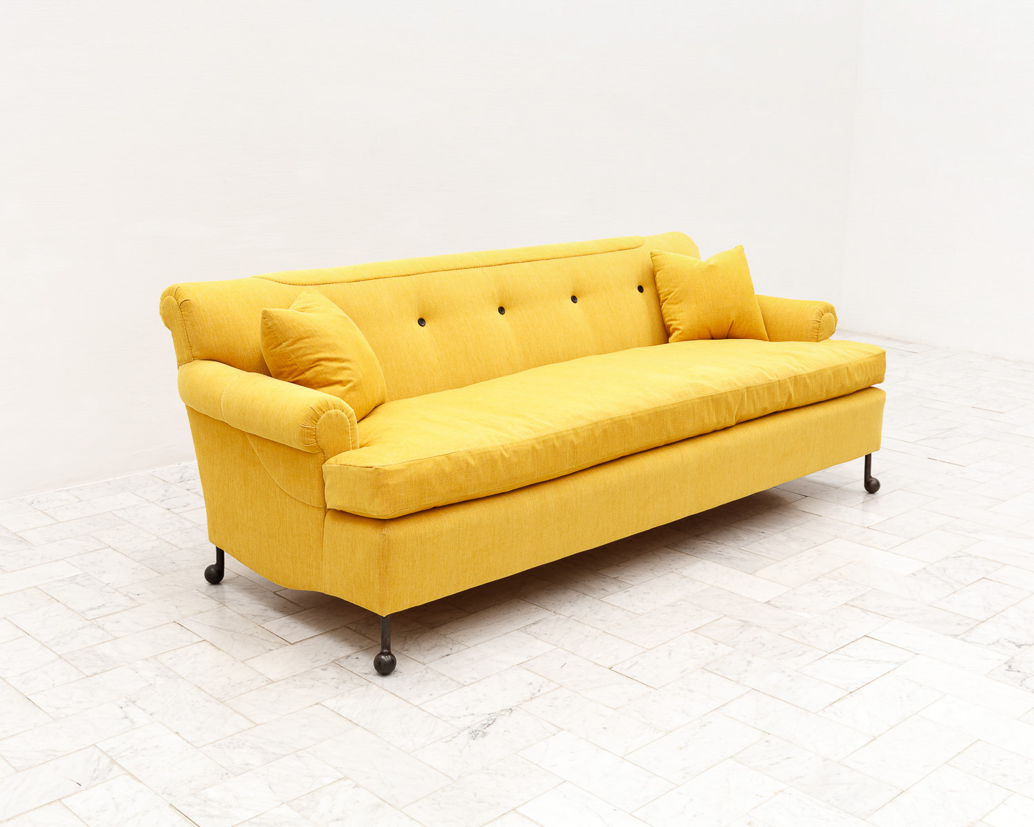 BDDW | GRANE SOFA