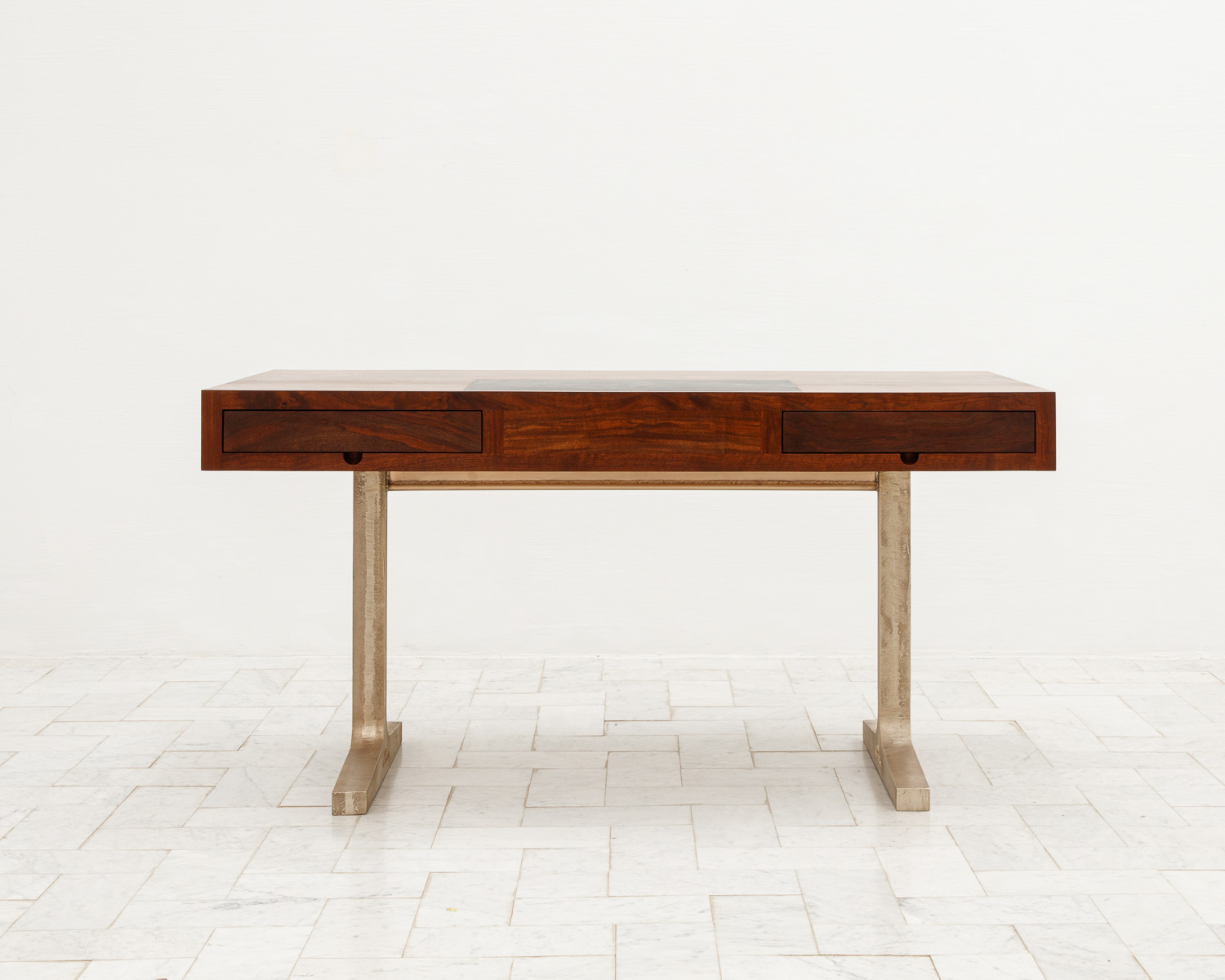 BDDW | MASON TRESTLE DESK