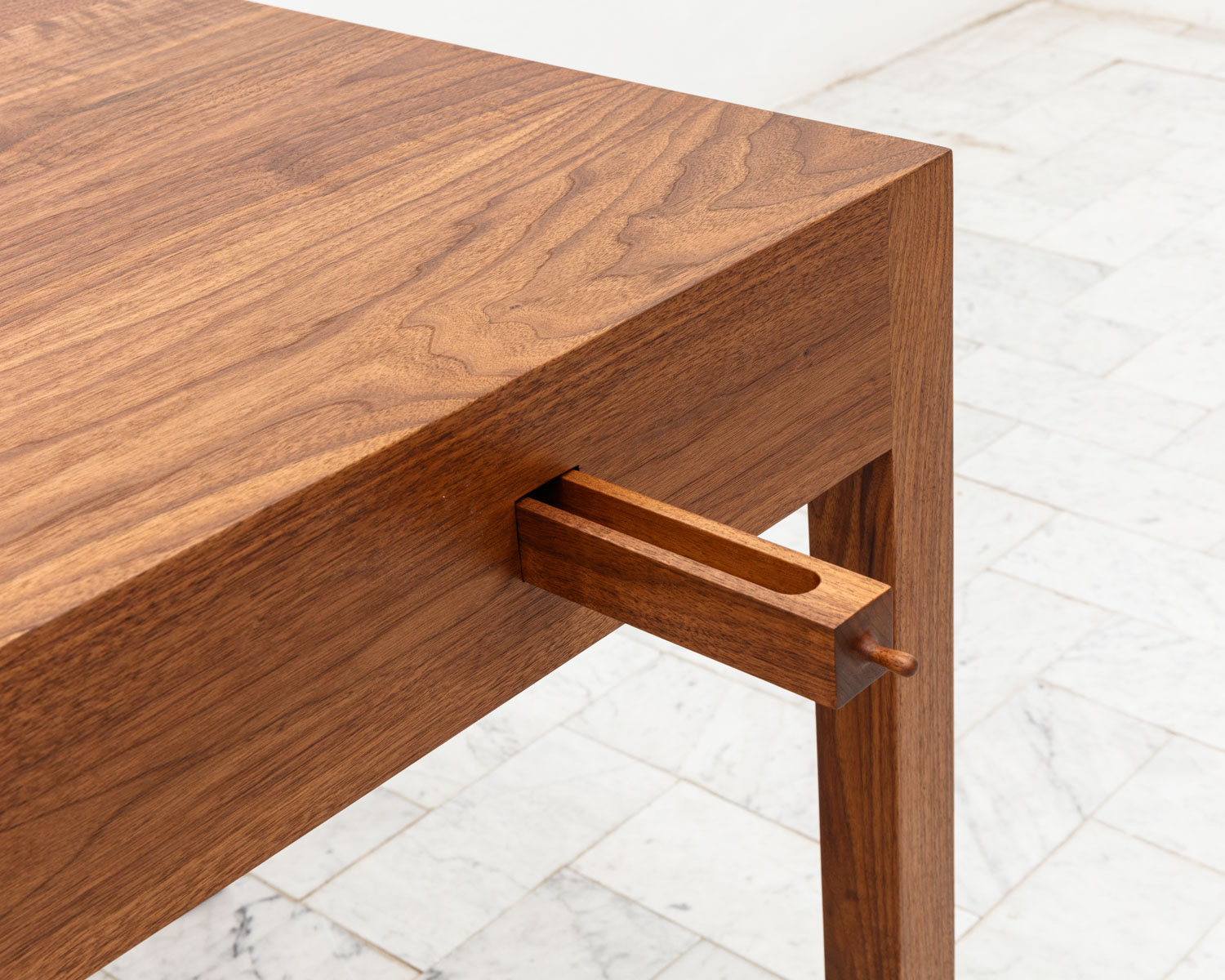 BDDW | MASON WRITING DESK