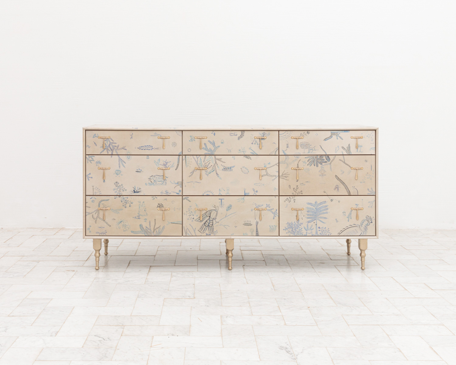 BDDW | CAPTAIN'S DRESSER