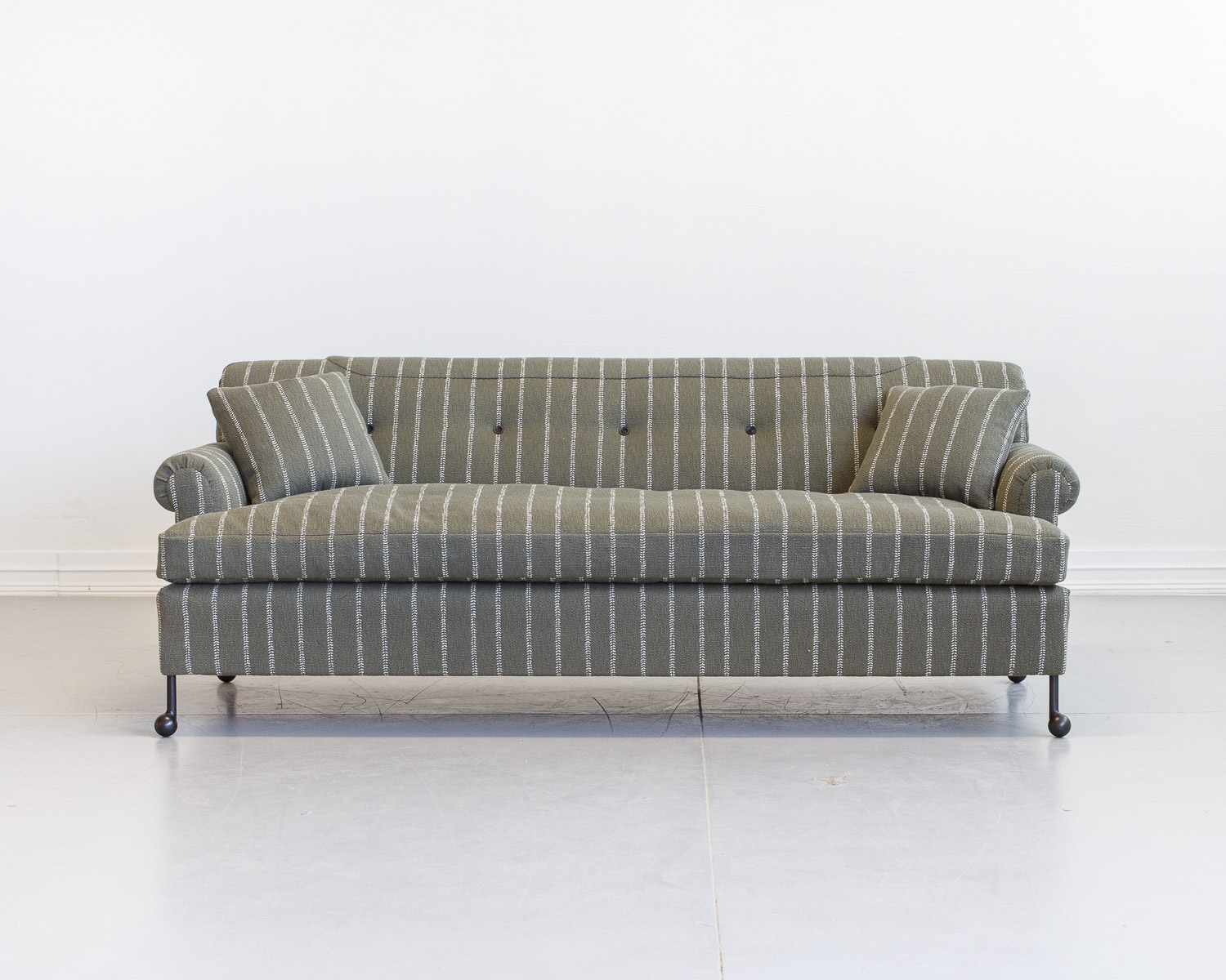 BDDW | GRANE SOFA