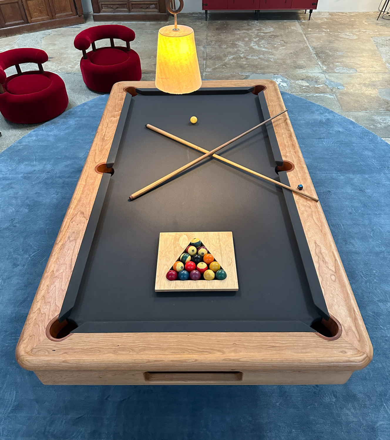 BDDW | POOL TABLE
