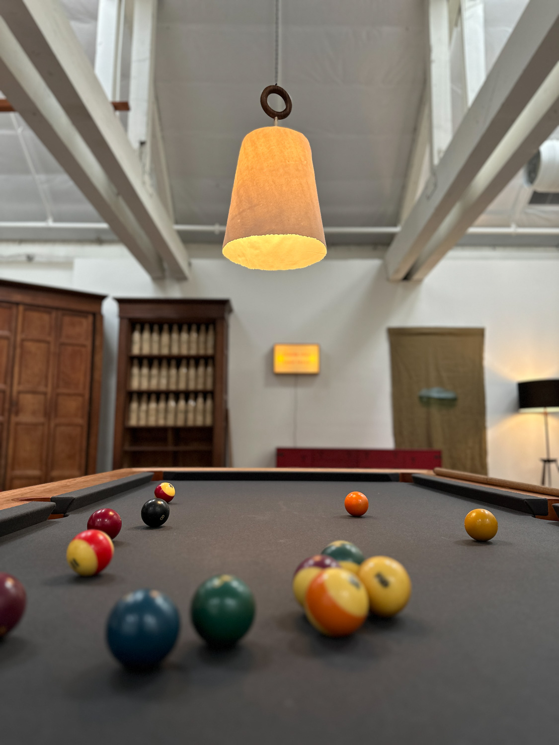 BDDW | POOL TABLE