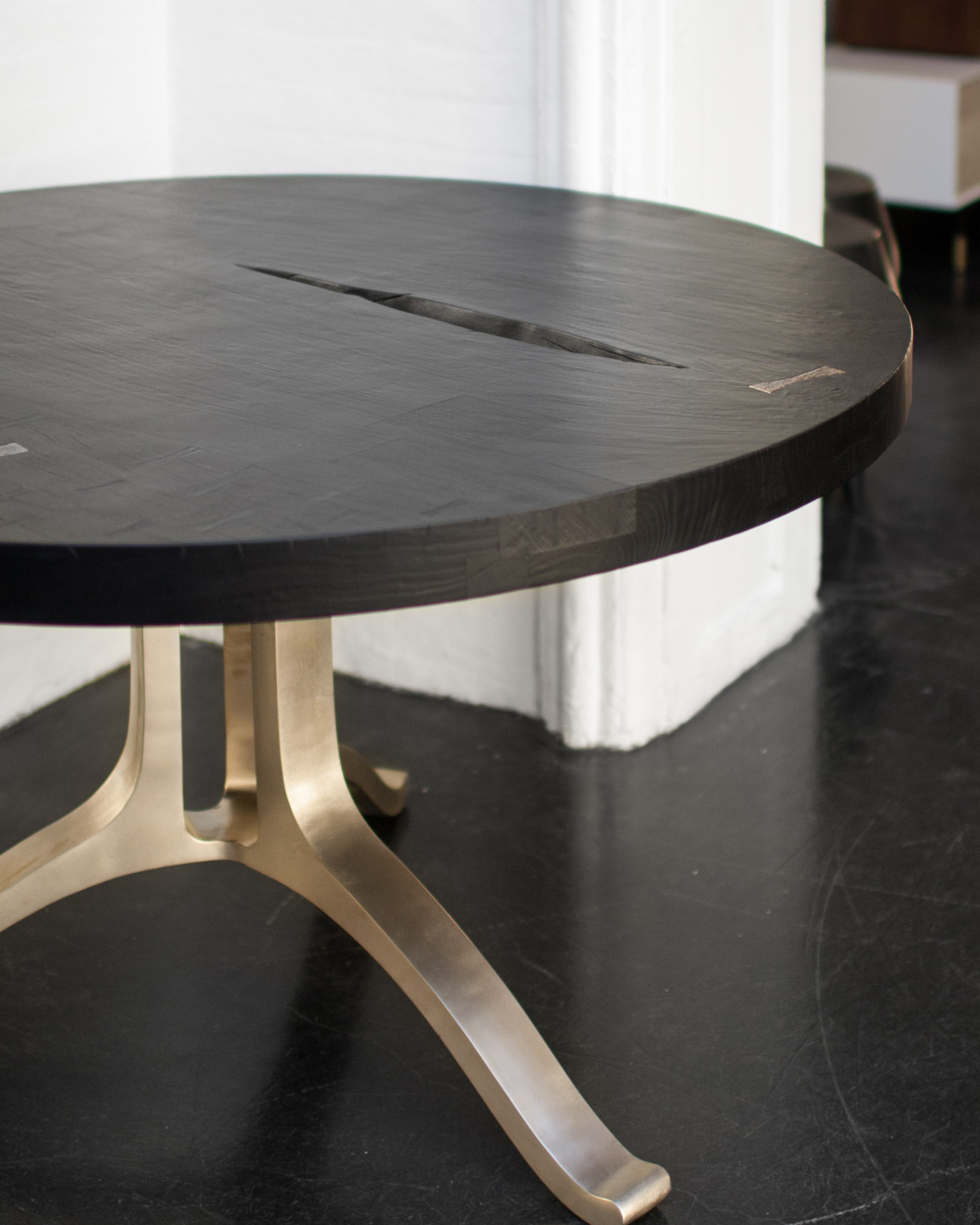 BDDW | DINING TABLES